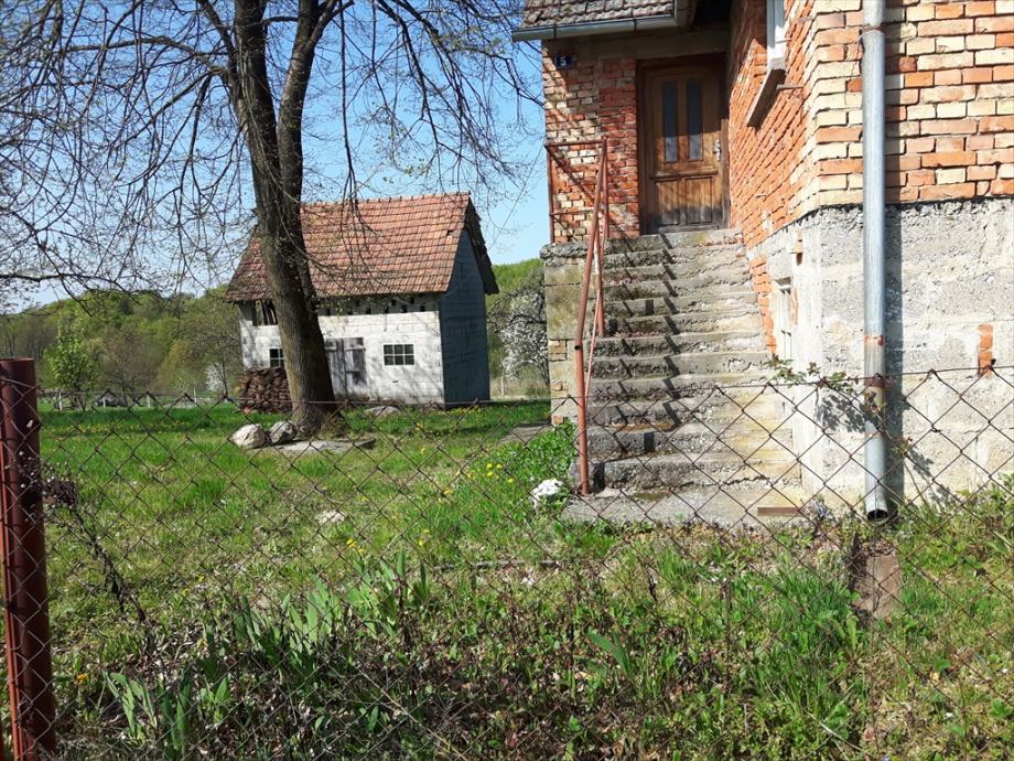 Kuća: Petkov Breg, katnica, 100 m2 (prodaja)