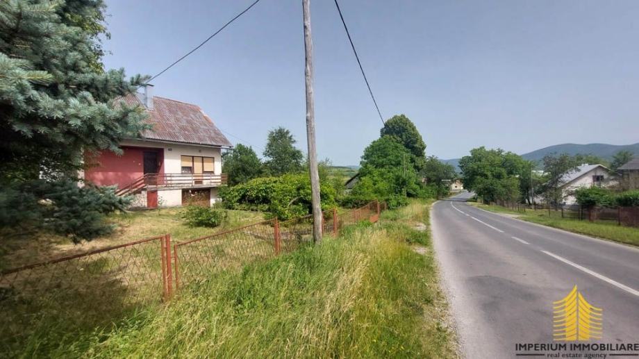 Kuća: Plaški, 180 m2, na parceli od 700 m2, prilika (prodaja)