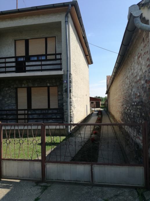 Kuća: Podgajci Podravski, katnica, 2282 m2 (prodaja)