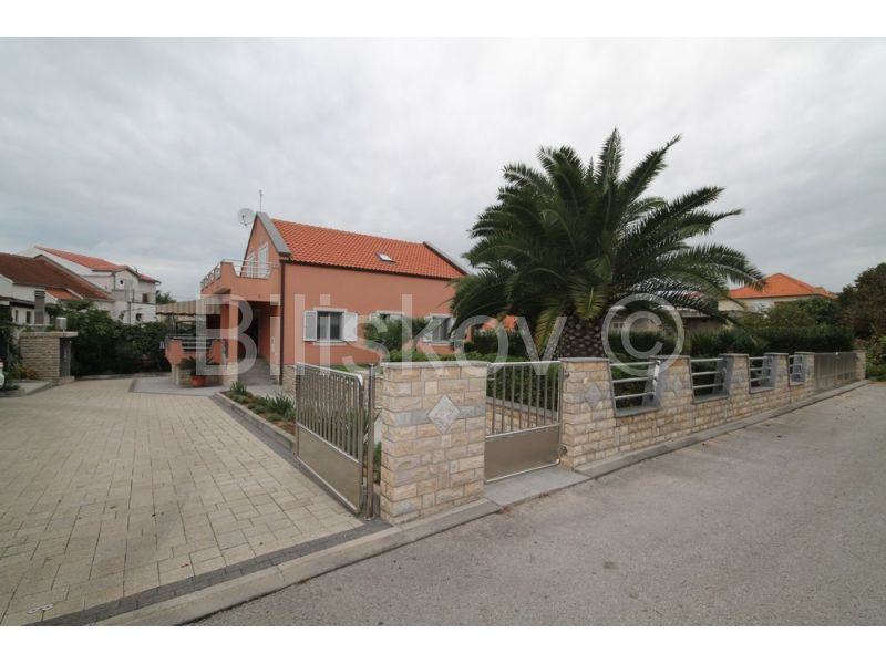 Biograd na Moru, samostojeća (prodaja)