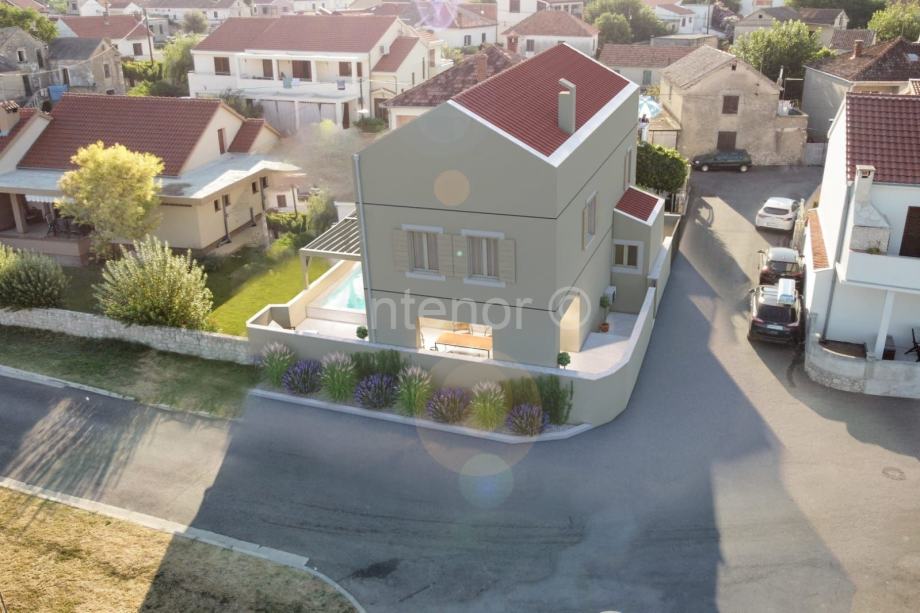 NIN - CENTAR - luksuzna kuća - 1. red do mora (prodaja)