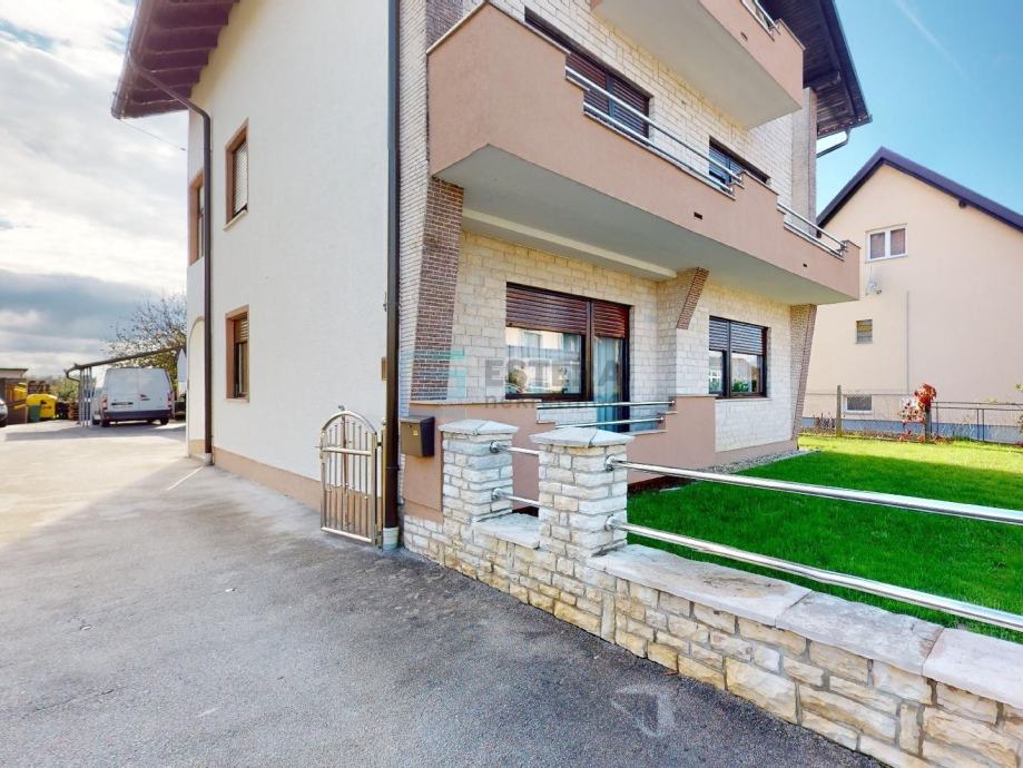 Kuća prodaja Vrbovec 300 m2 + poslovni prostor (prodaja)