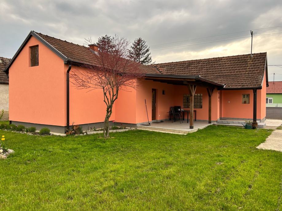 Kuća 95m2 na prodaju, Đurđenovac. Potpuno renovirana. Dvorište 1100m2 ...