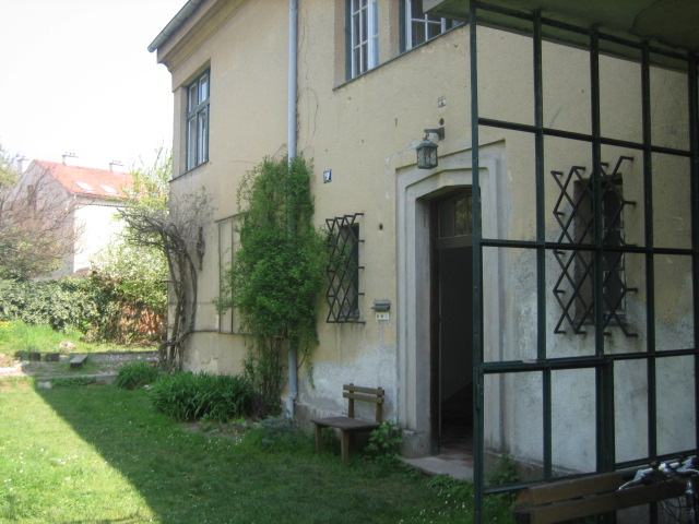 stara vila: Samobor,centar,Perkovčeva,katnica 293 m2 i 1200m2dvorišta ...