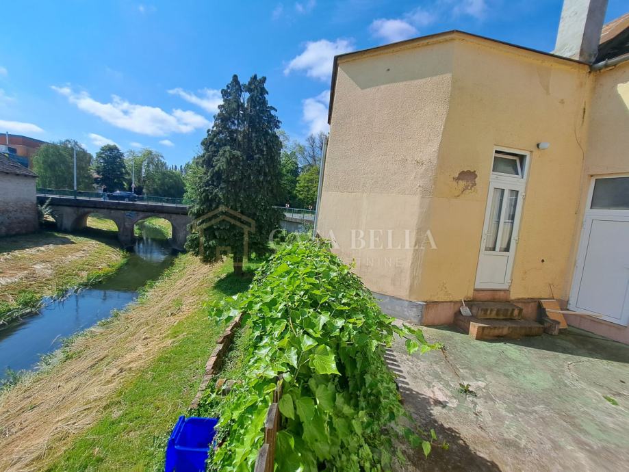 SNIŽENO!!! Kuća u samom centru Valpova, površine165 m2 (prodaja)