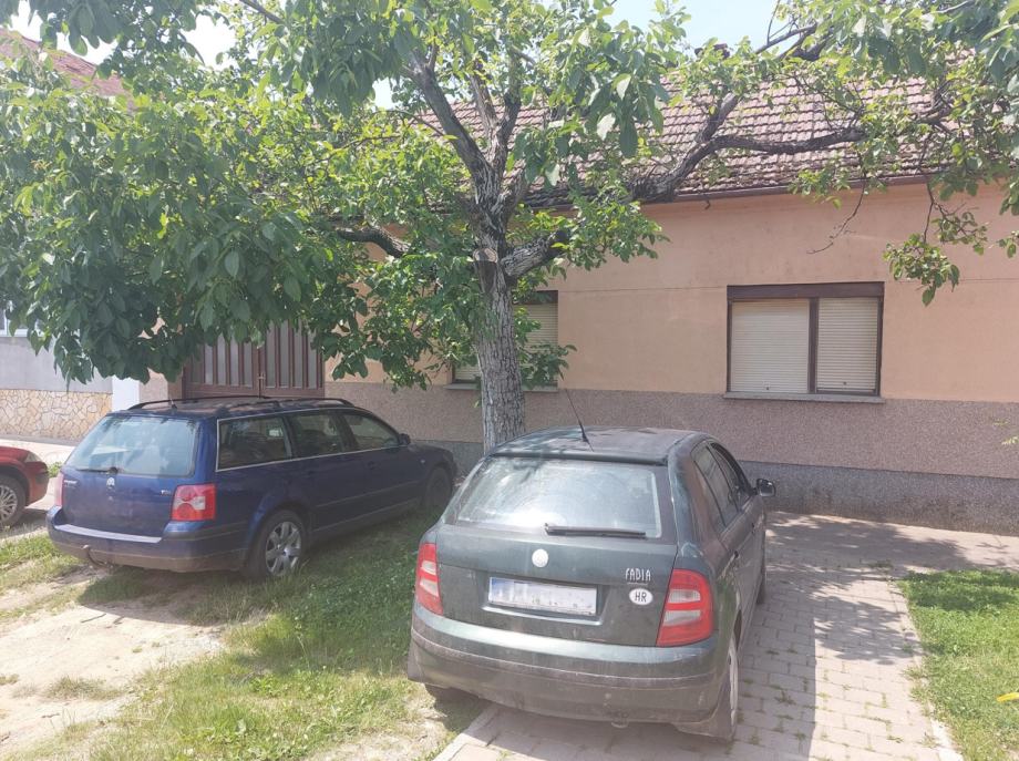 Prodaje se kuća, Selci Đakovački, 215.15 m2 (JAVNA DRAŽBA) (prodaja)