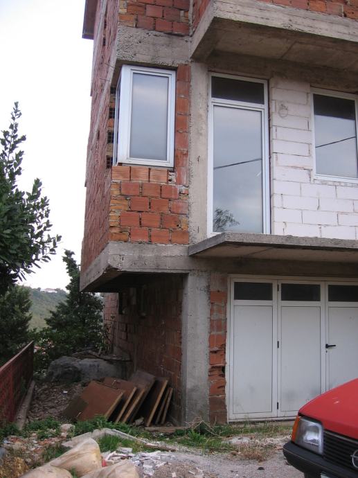 Kuća u Širokom Brijegu (prodaja) Kuća u Širokom Brijegu (prodaja)