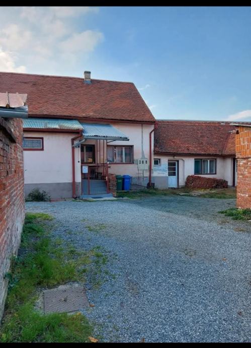 Kuća sa stanom (prodaja)