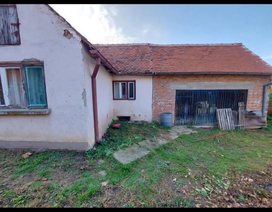 Kuća sa stanom (prodaja)