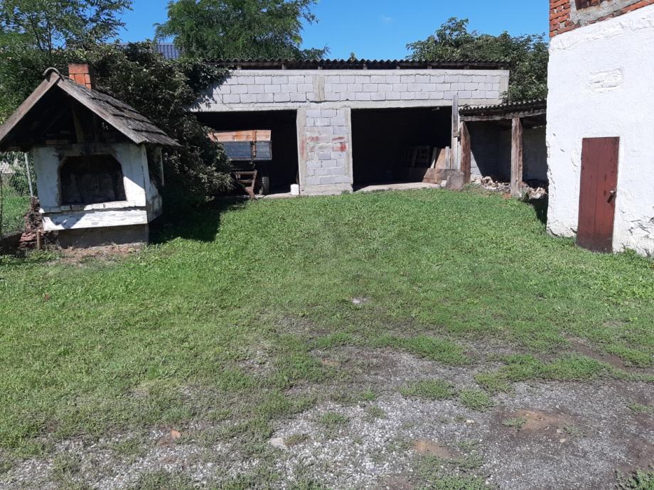 Kuća: Trnjani, prizemnica, 100.00 m2, 4000 m2 okućnice, 200 m2 objekta ...