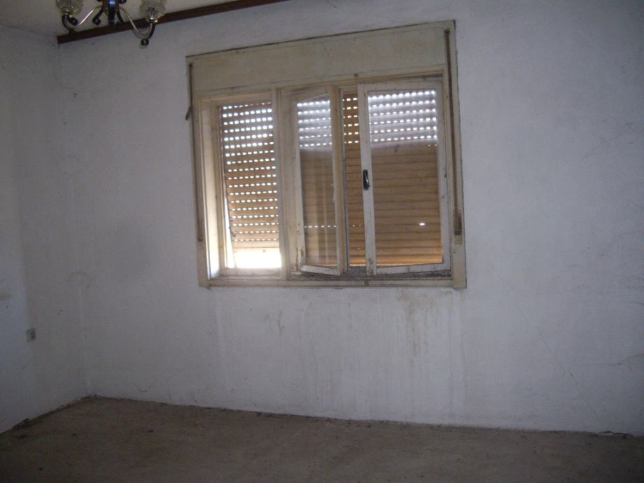 Kuća: Trnjani, visoka prizemnica, 120 m2 (prodaja)