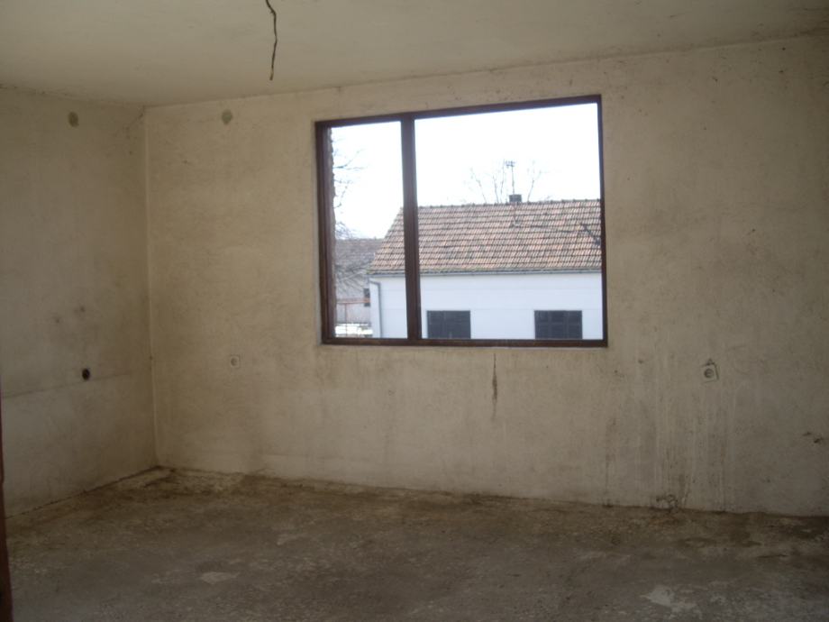 Kuća: Trnjani, visoka prizemnica, 120 m2 (prodaja)