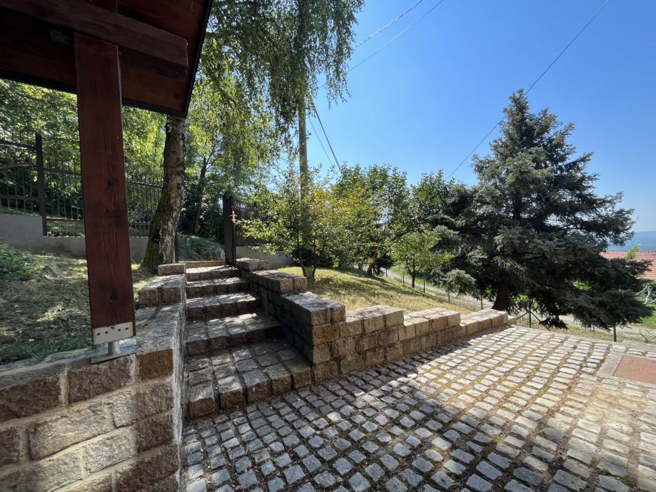 Kuća: Zagreb (Bizek), 120.00 m2, pogled, mir, priroda (prodaja)