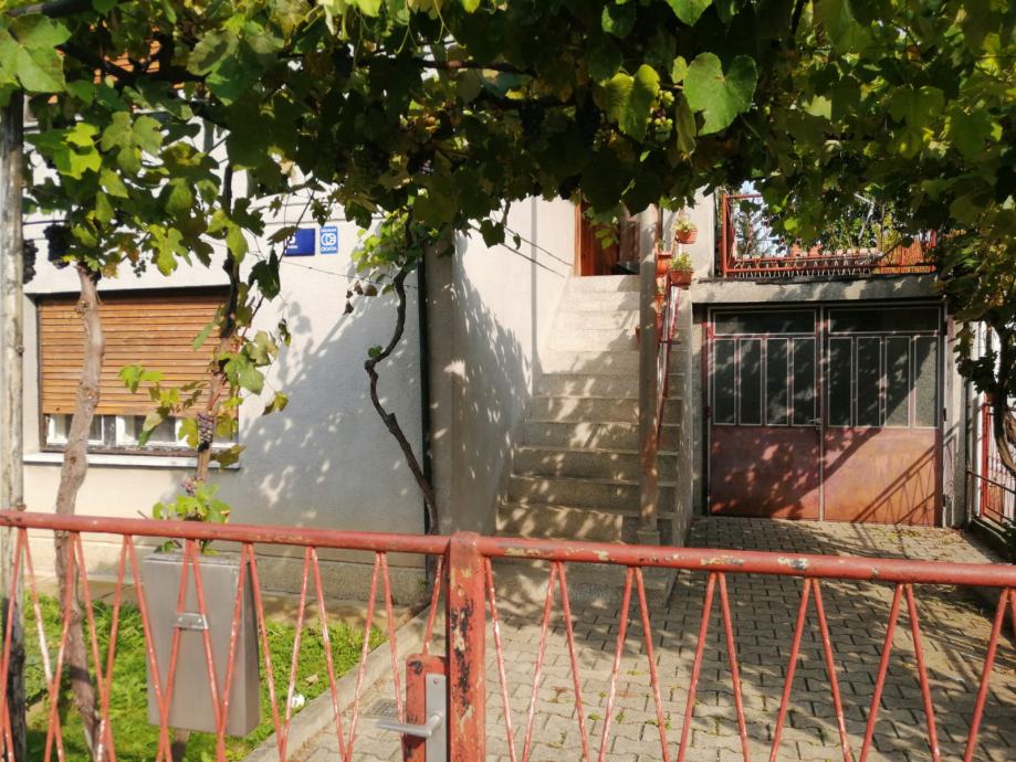 Kuća: Zagreb (Gajnice), 150.00 m2 (prodaja)