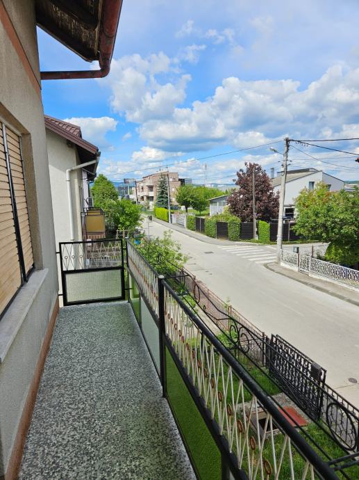 Kuća: Zagreb (Ivanja Reka), 210.00 m2 (iznajmljivanje)