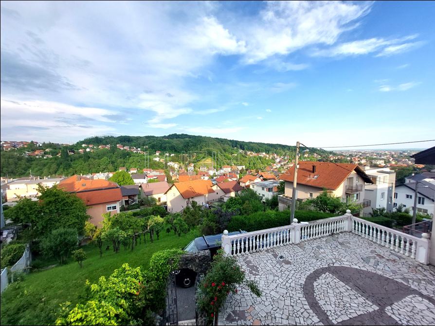 Kuća: Zagreb (Vrapče), 226.00 m2 (iznajmljivanje)