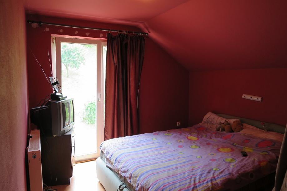 Kuća: Završje, katnica, 250.00 m2 (prodaja)