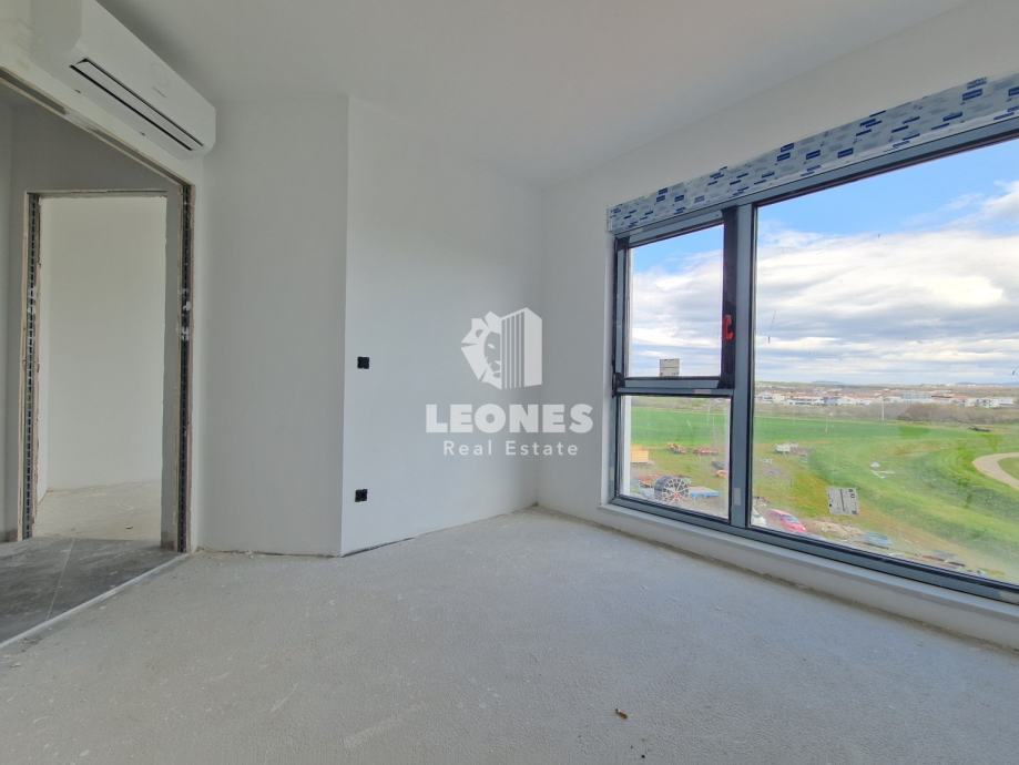 Kvalitetan stan s liftom u Umagu (prodaja)