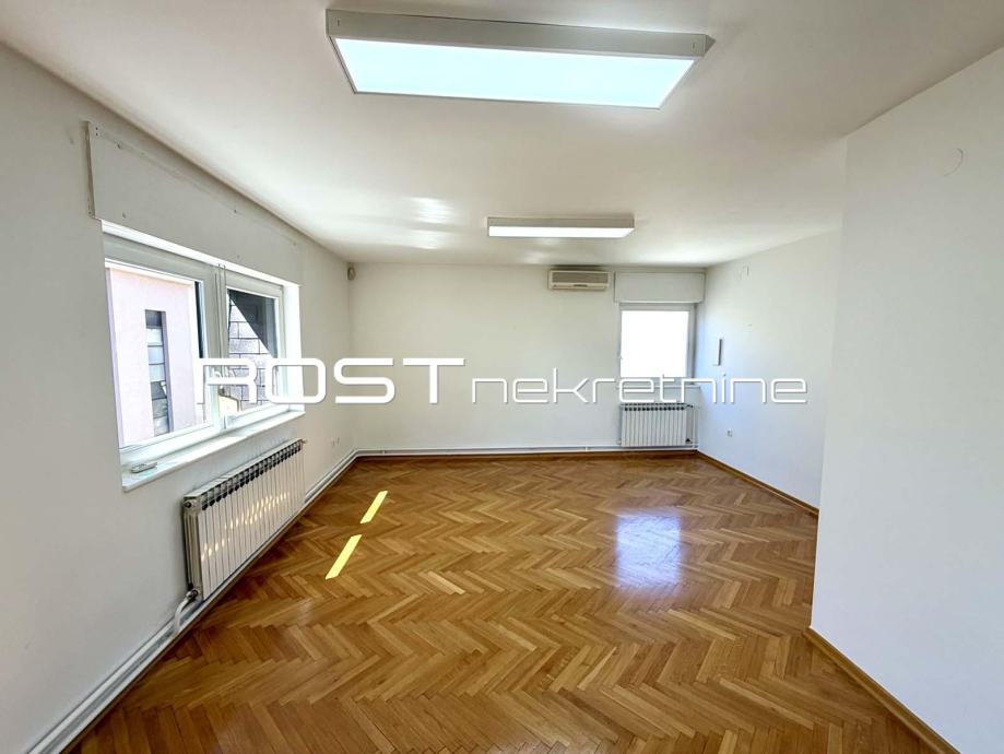 KVATERNIKOV TRG - Heinzelova - 100 m2, 4-sobni + PARKING (iznajmljivanje)