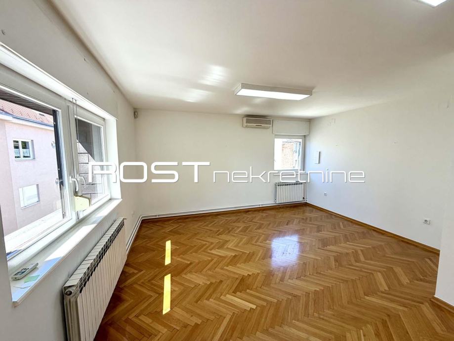 KVATERNIKOV TRG - Heinzelova - 100 m2, 4-sobni + PARKING (iznajmljivanje)
