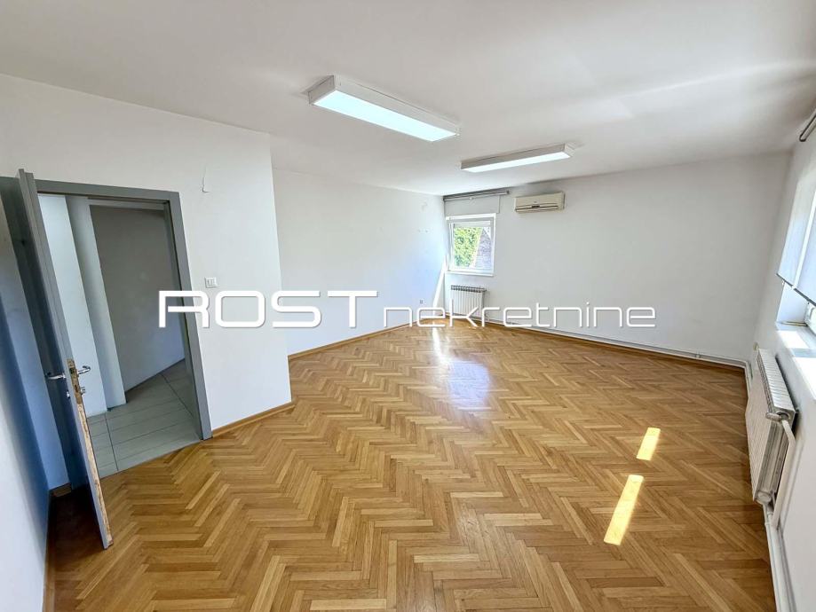 KVATERNIKOV TRG - Heinzelova - 100 m2, 4-sobni + PARKING (iznajmljivanje)