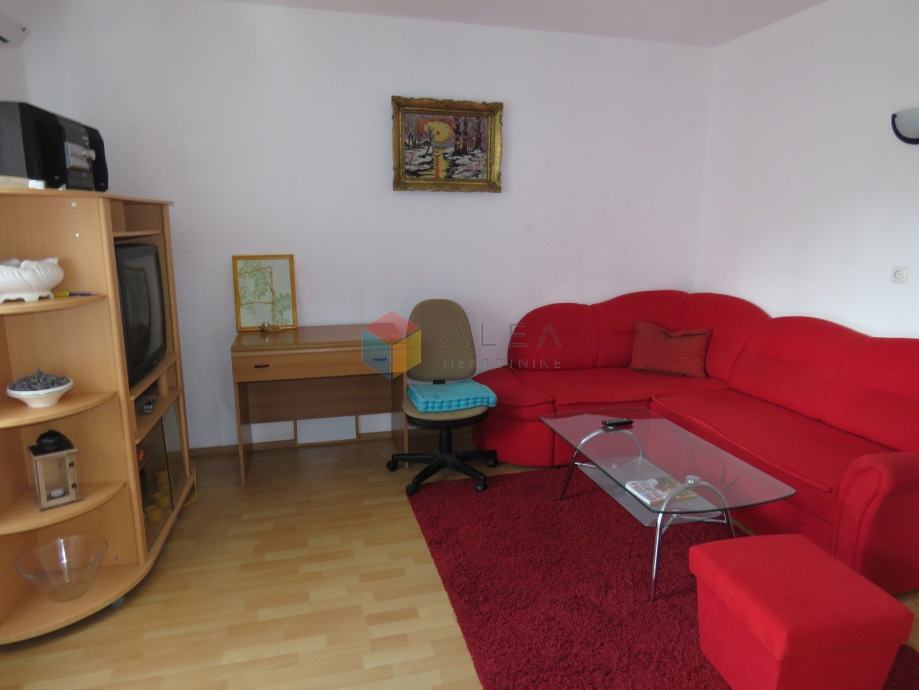 LABIN! Prizemlje kuće s okućnicom samo 1km od centra Labina (prodaja)