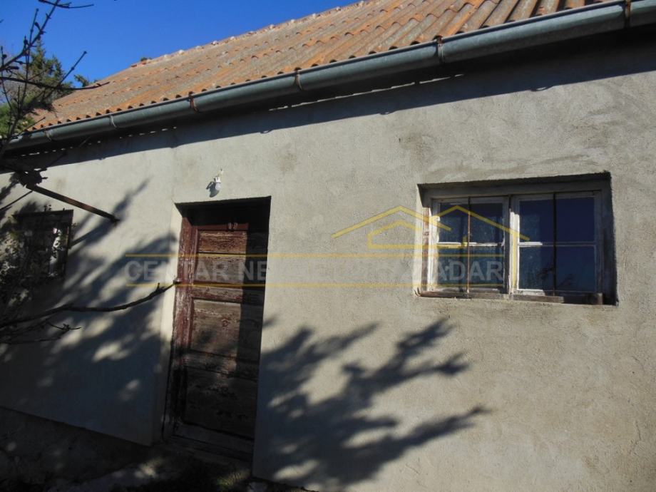 Lukovo Šugarje - stara kuća za renoviranje (prodaja)