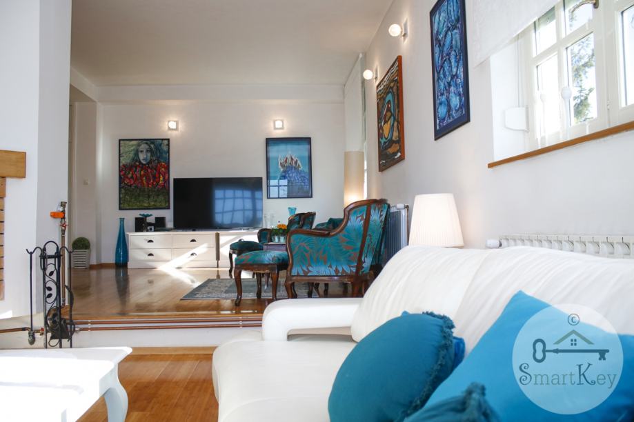 Luksuzna vila u Bukovačkoj 745 m2 (prodaja)