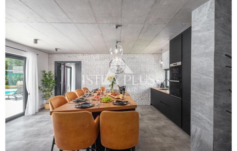 Luksuzna villa moderne arhitekture i dizajna !! (prodaja)