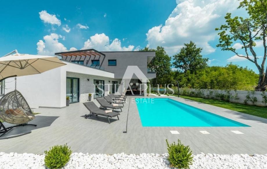 Luksuzna villa moderne arhitekture i dizajna !! (prodaja)