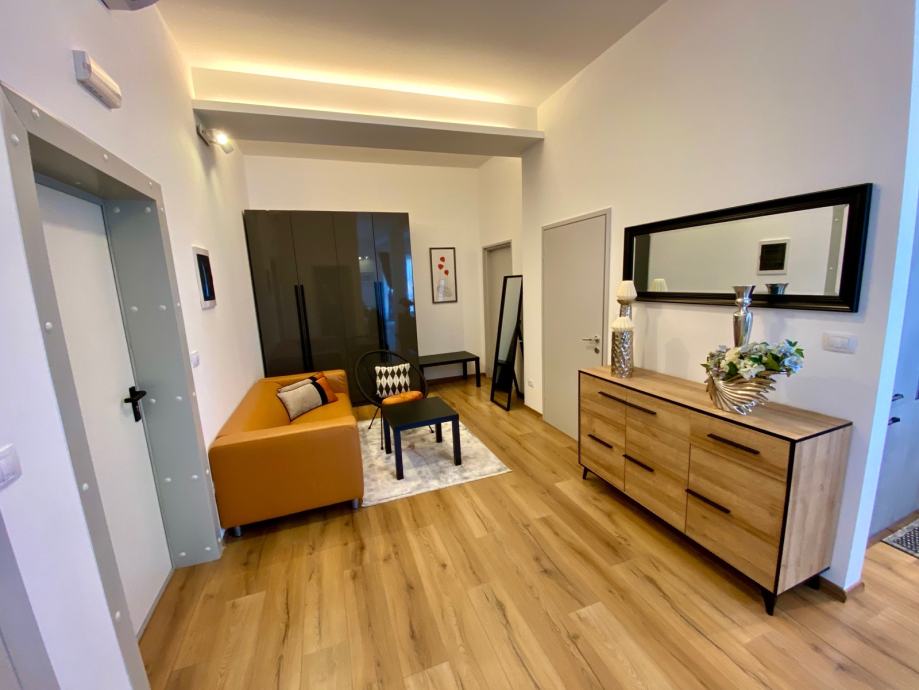 LUKSUZNI STAN 85m2 / NOVOGRADNJA /kompletno opremljen (prodaja)