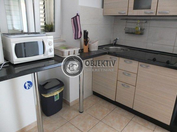 BAŠKA VODA CENTAR MALA VILLA (prodaja)