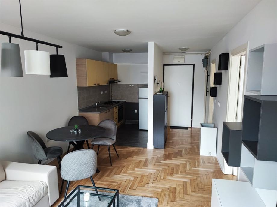 MALEŠNICA, DVOSOBAN STAN, 50 m2 (iznajmljivanje)