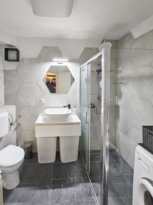 MALEŠNICA, Mirka Viriusa, dvosoban stan, odlična lokacija (prodaja)