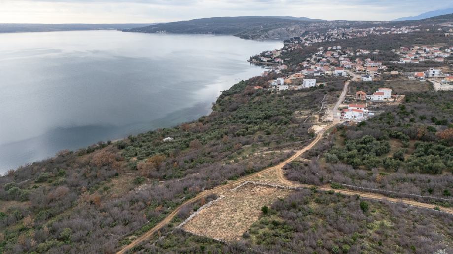 Maslenica - Građevinsko zemljište sa prelijepim pogledom - 1140 m2