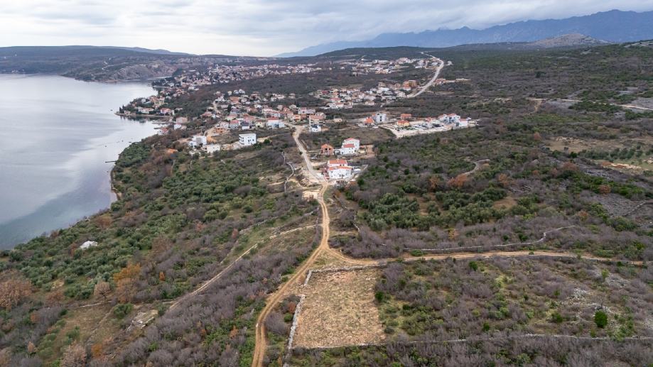 Maslenica - Građevinsko zemljište sa prelijepim pogledom - 1140 m2