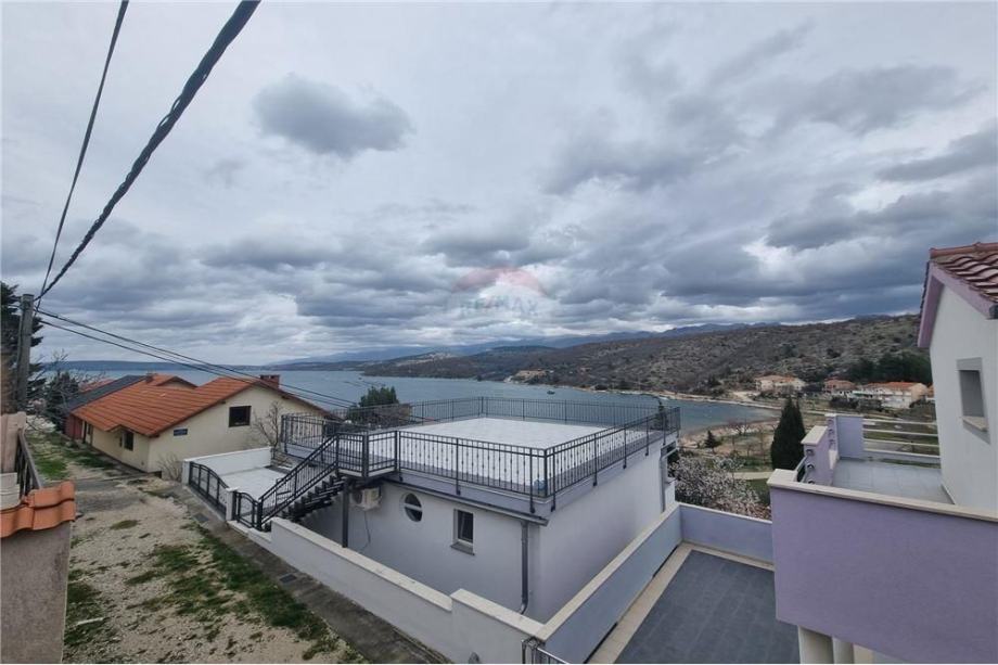 MEKA DRAGA, KRUŠEVO - KUĆA DVOKATNICA S TRI STANA (prodaja)