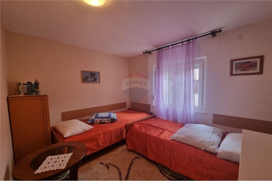 MEKA DRAGA, KRUŠEVO - KUĆA DVOKATNICA S TRI STANA (prodaja)