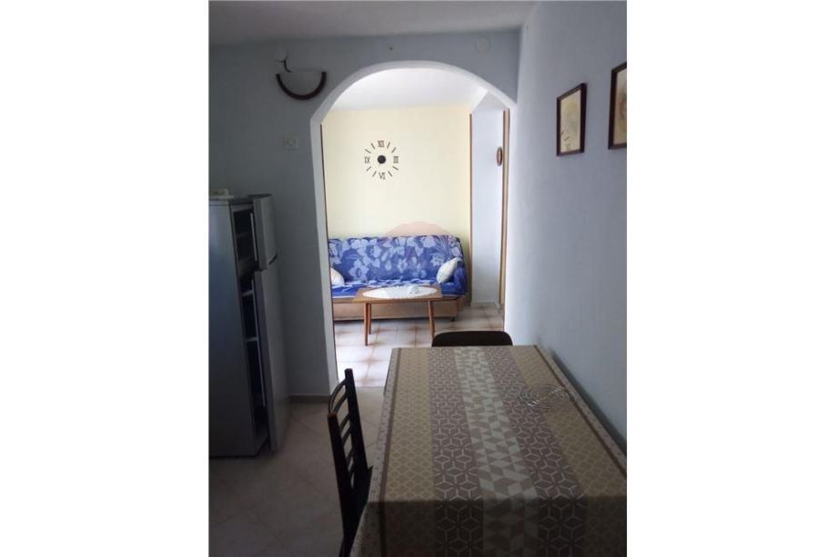 MEKA DRAGA, KRUŠEVO - KUĆA DVOKATNICA S TRI STANA (prodaja)