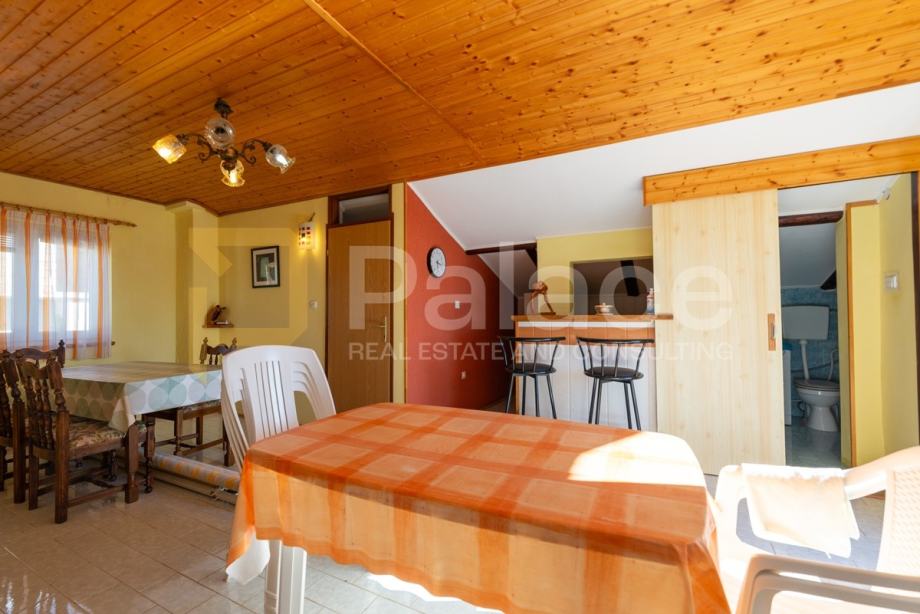 MEKA DRAGA: KUĆA S POGLEDOM NA MORE (prodaja)