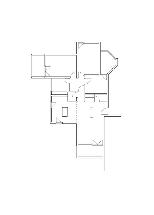 Mertojak 88m², 3 sobe, 3 balkona, S+J+Z za renovaciju (prodaja)