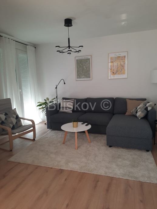 Mertojak, Split 1. iznajmljivanje, novouređen (iznajmljivanje)