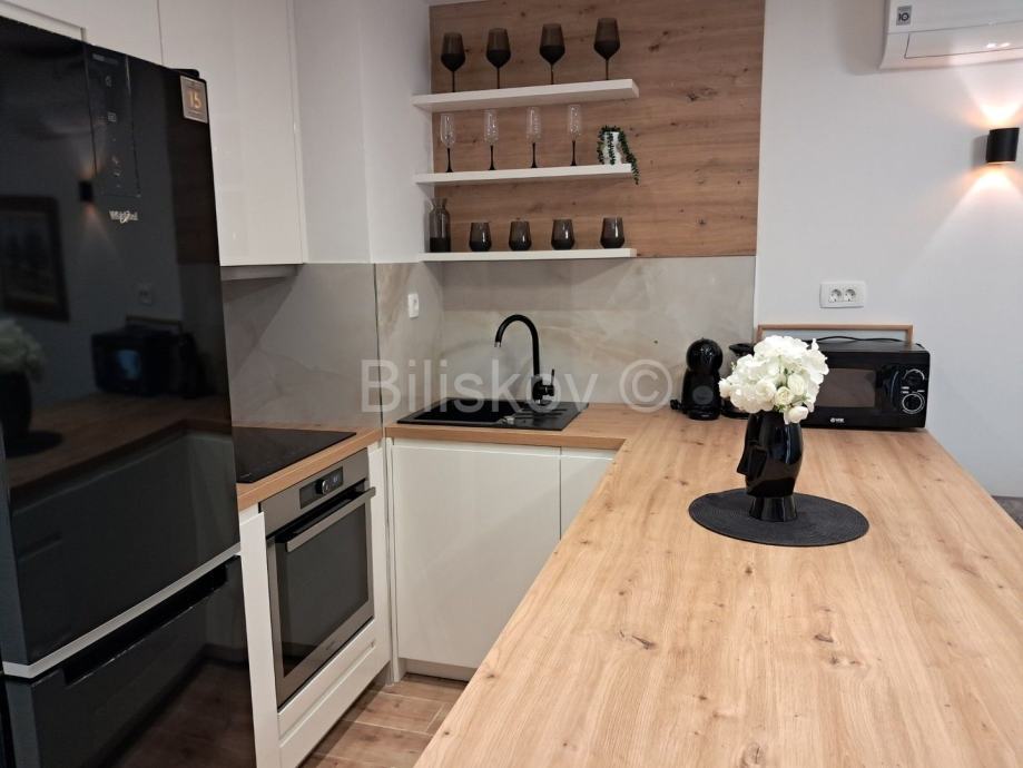 Mertojak Split najam 1 soba novouređen (iznajmljivanje)