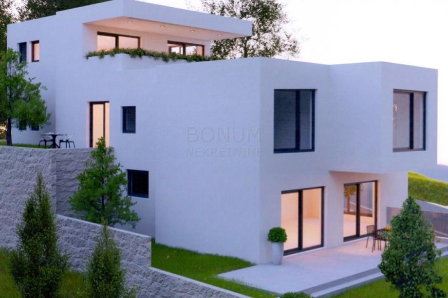 Moderna dvojna kuća sa bazenom (prodaja)