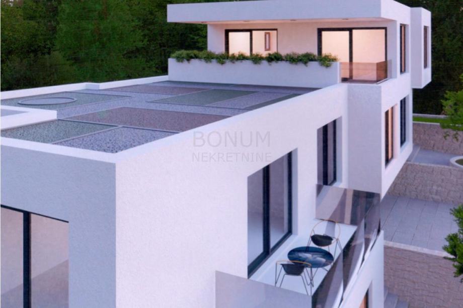 Moderna dvojna kuća sa bazenom (prodaja)