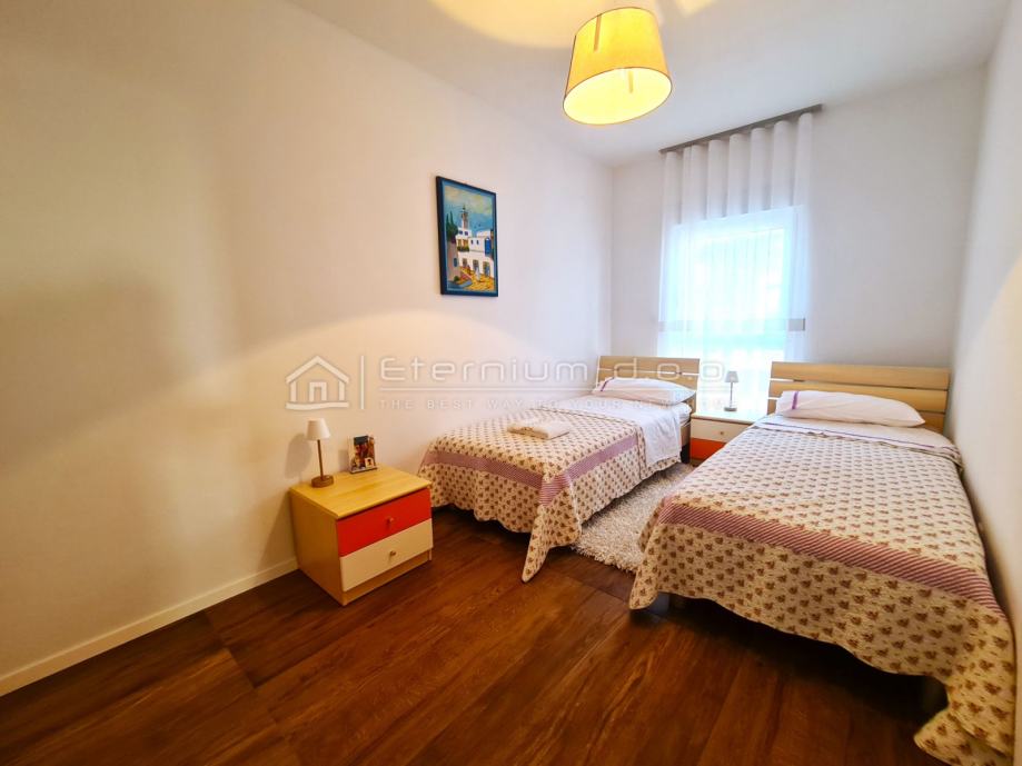 MODERNA GRADNJA - PREDIVNI PENTHOUSE SA GARAŽOM (prodaja)