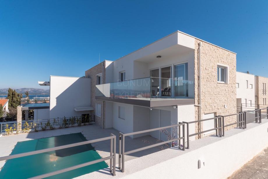 Murter, moderna gradnja, vrhunska kvaliteta, novi dvosoban stan s lije