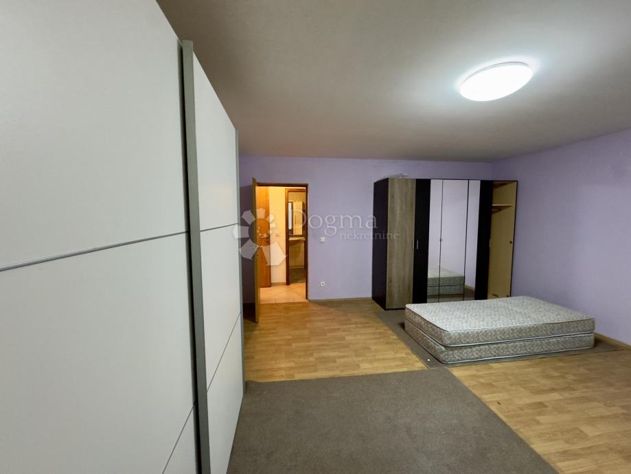 Prostran dvoetažni stan, Remete, 150 m² (iznajmljivanje)