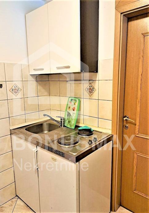 NAJAM - STAN 30 M2 - MAKSIMIR - PETROVA (iznajmljivanje)
