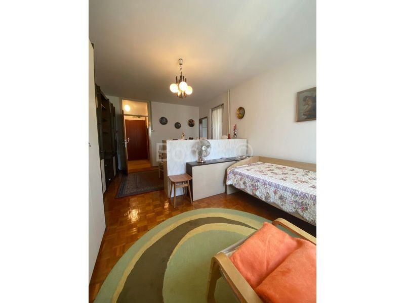 Najam - Stan 35 m2 - Dugave, Čalogovićeva (iznajmljivanje)